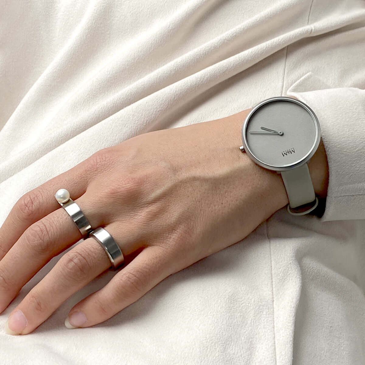 M&M Damenuhr Basic Flat | Modell 828 kaufen | M&M Germany